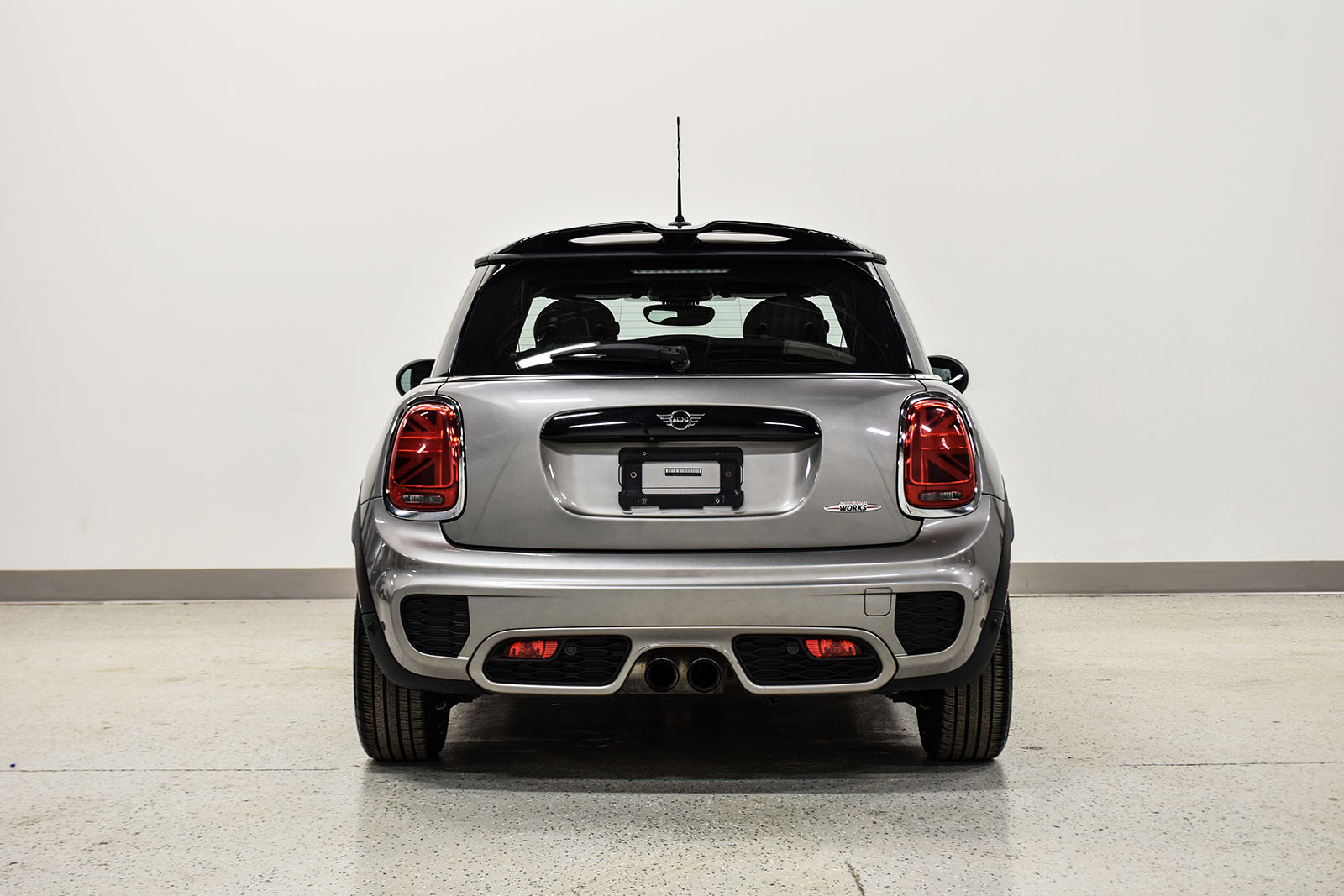 2019 MINI COOPER JOHN COOPER WORKS - CARS 101