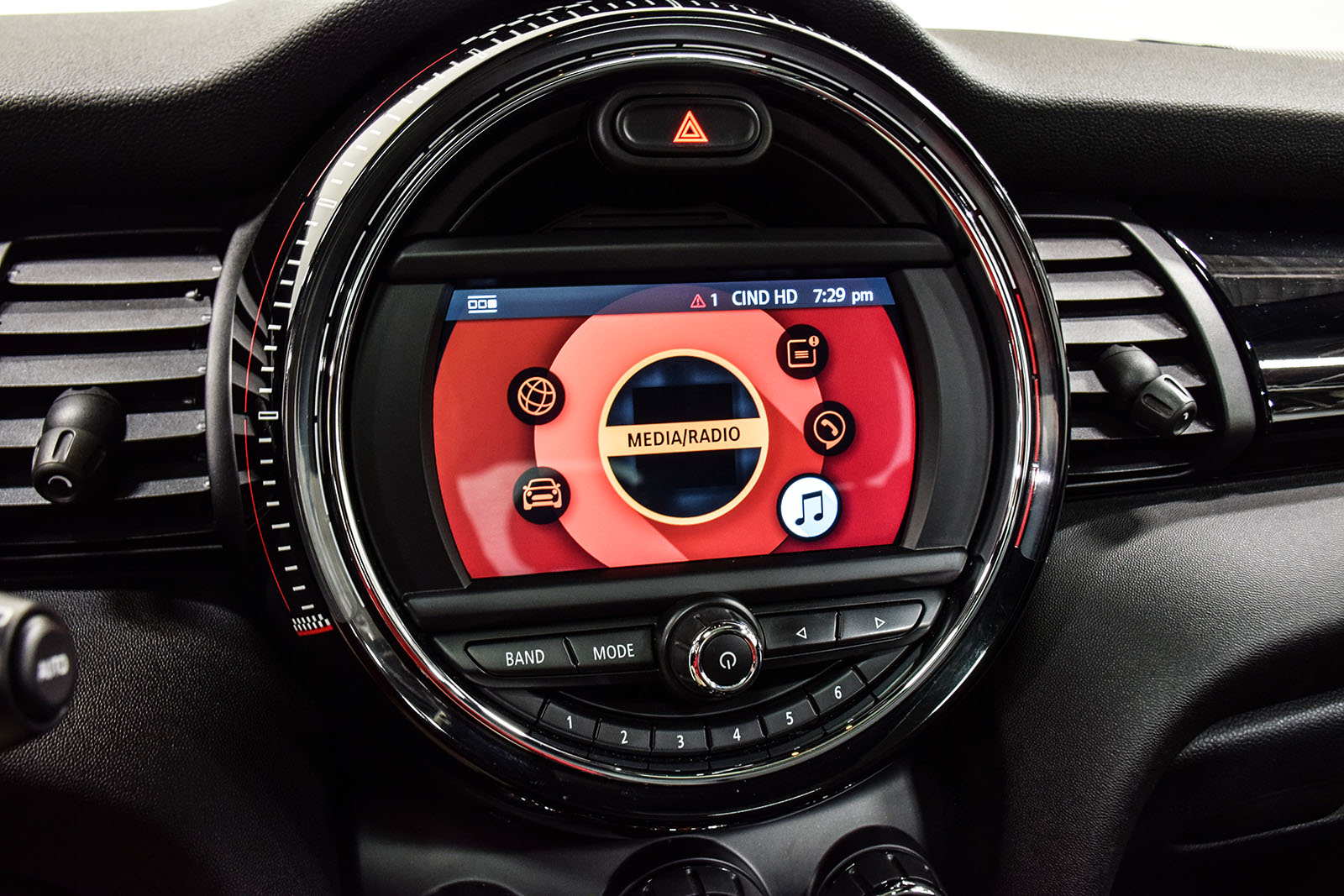 2019 MINI COOPER JOHN COOPER WORKS - CARS 101