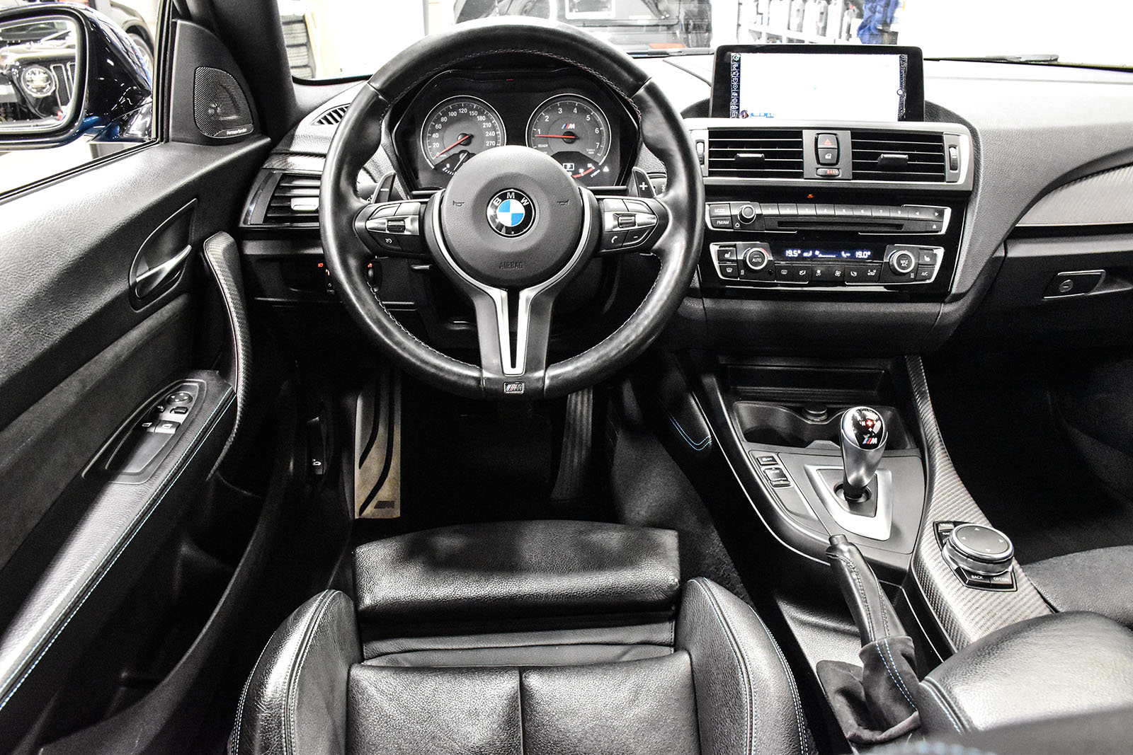 2016 BMW M2 – CARS 101